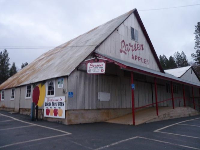 Larsen's Apple Barn & Museum | Sierra Nevada Geotourism