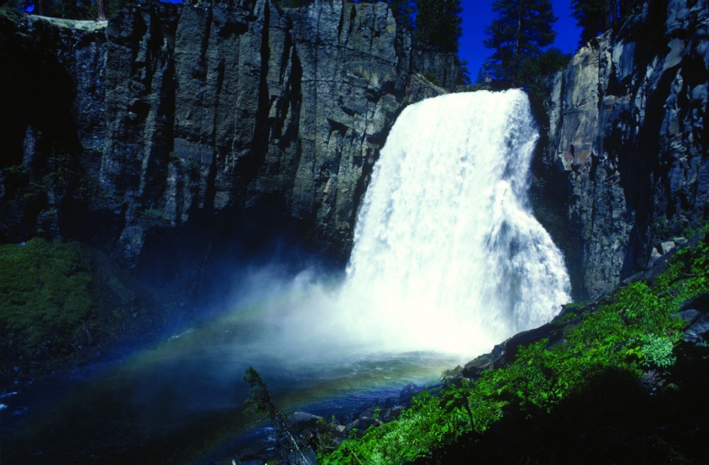Rainbow Falls at Mammoth Lakes | Sierra Nevada Geotourism