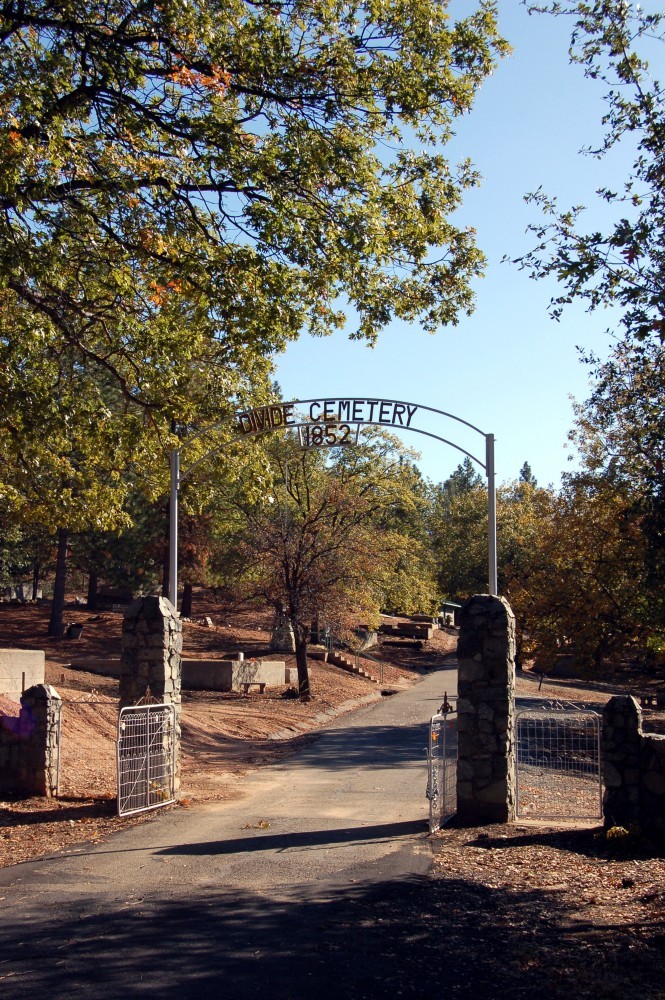 Divide Cemetery | Sierra Nevada Geotourism