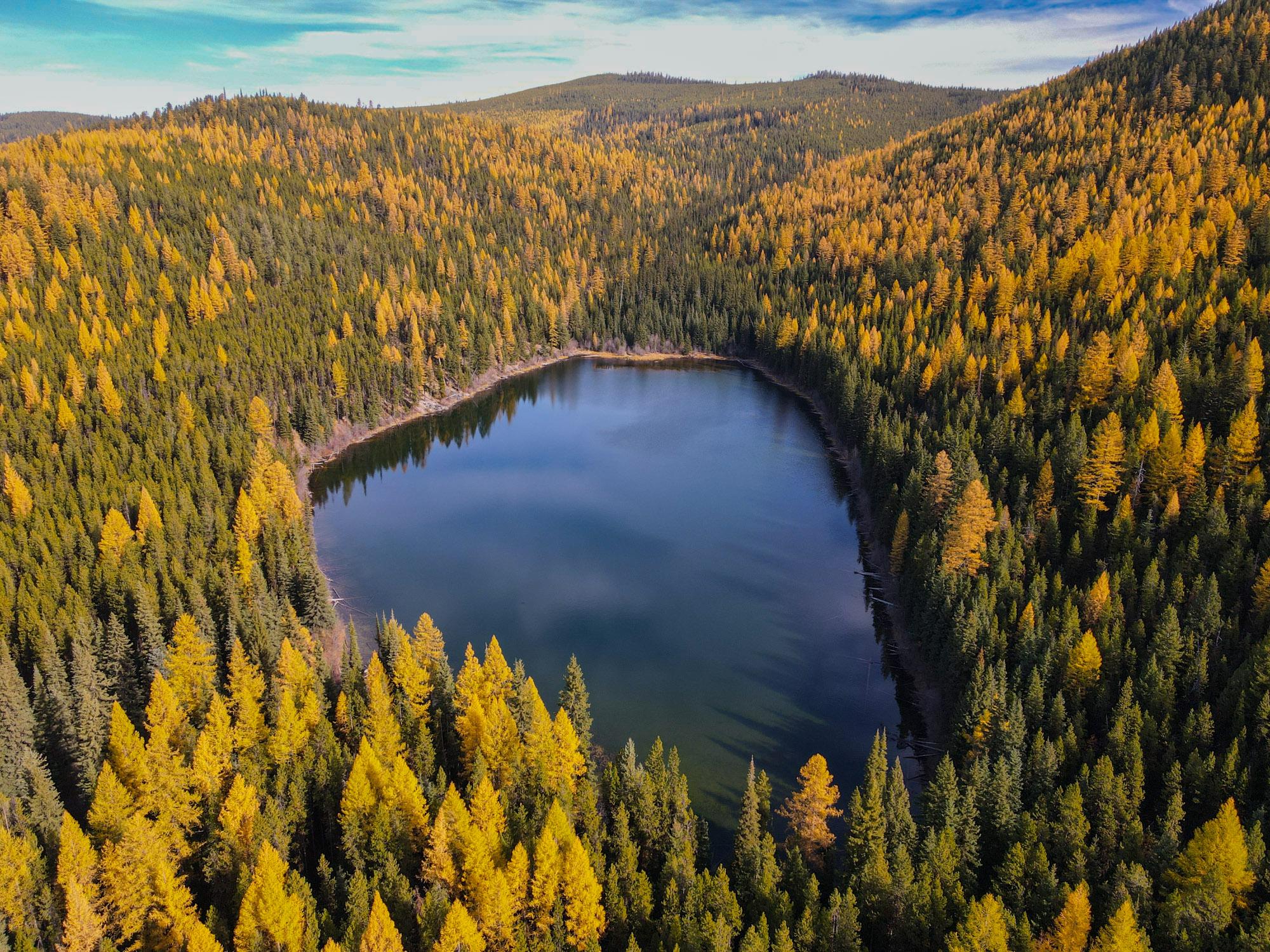 Fall Hiking with Hike 734 – Lupine Lake | Whitefish Montana Lodging ...