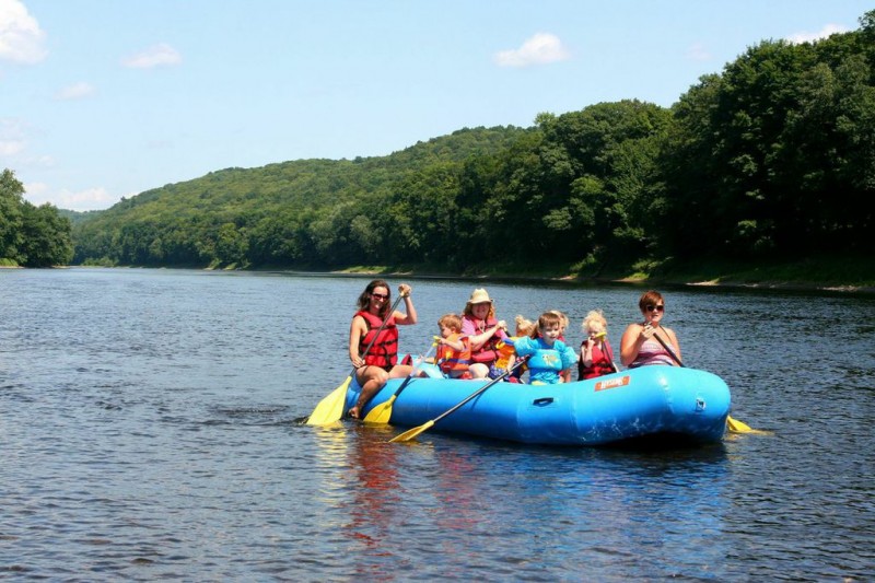 2 Hour Family Float | Scenic Wild Delaware River