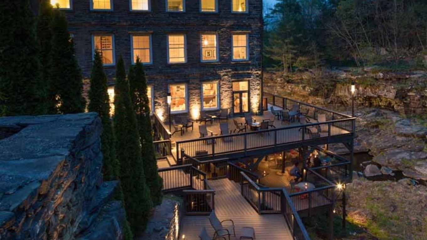 Glass — Winebarkitchen Hawley Pa Scenic Wild Delaware River