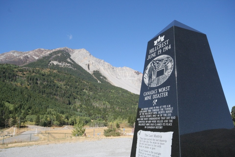 Hillcrest Mine Disaster Cemetery Site | Hillcrest, Alberta | Crown of ...