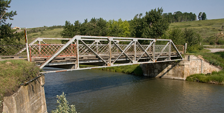 Crowsnest River Backroad | Alberta, Canada | Crown of the Continent ...