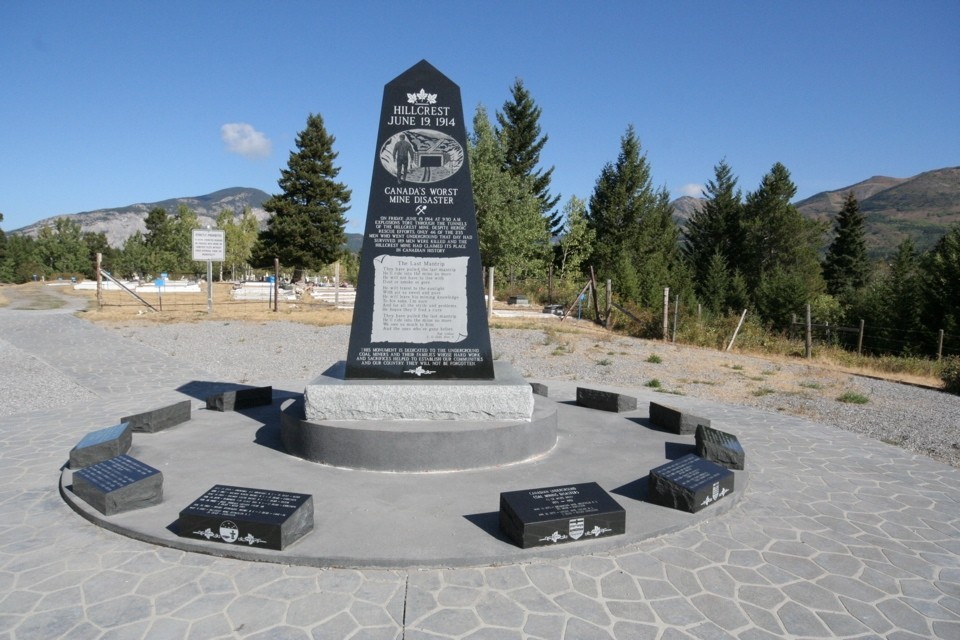 Hillcrest Mine Disaster Cemetery Site | Hillcrest, Alberta | Crown of ...