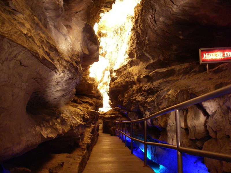 Ruby Falls | Tennessee River Valley