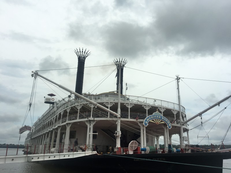 Steamboat Docking at the Port of Paducah | Tennessee River Valley