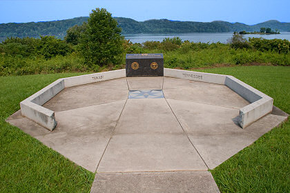 Tanasi Memorial | Tennessee River Valley