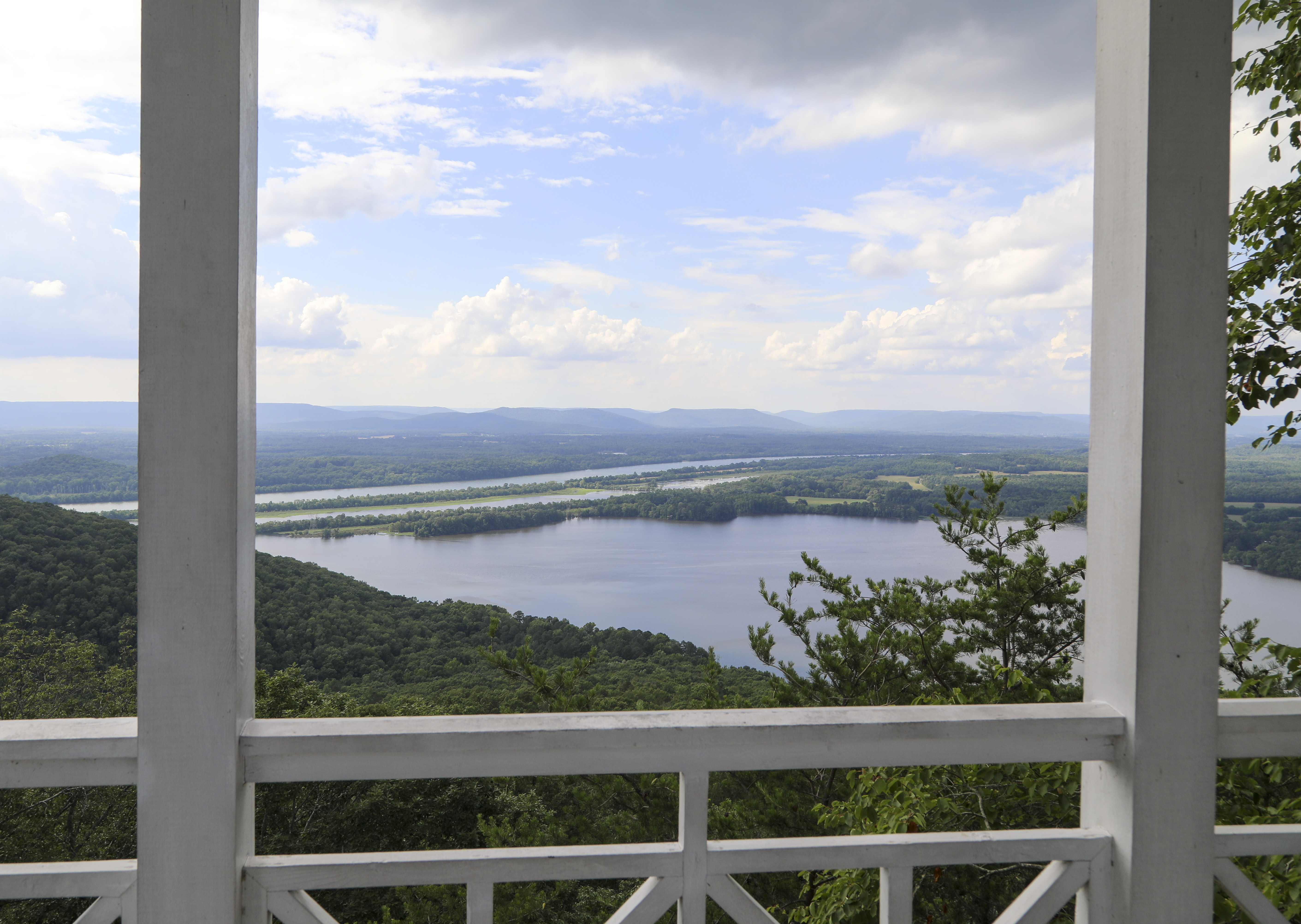 The Lodge at Gorhams Bluff | Tennessee River Valley