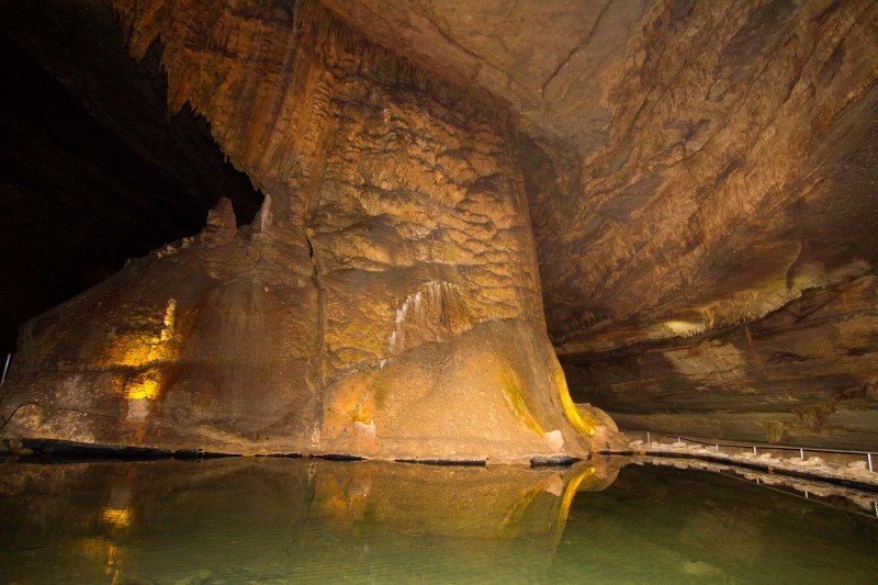 Cathedral Caverns | Tennessee River Valley