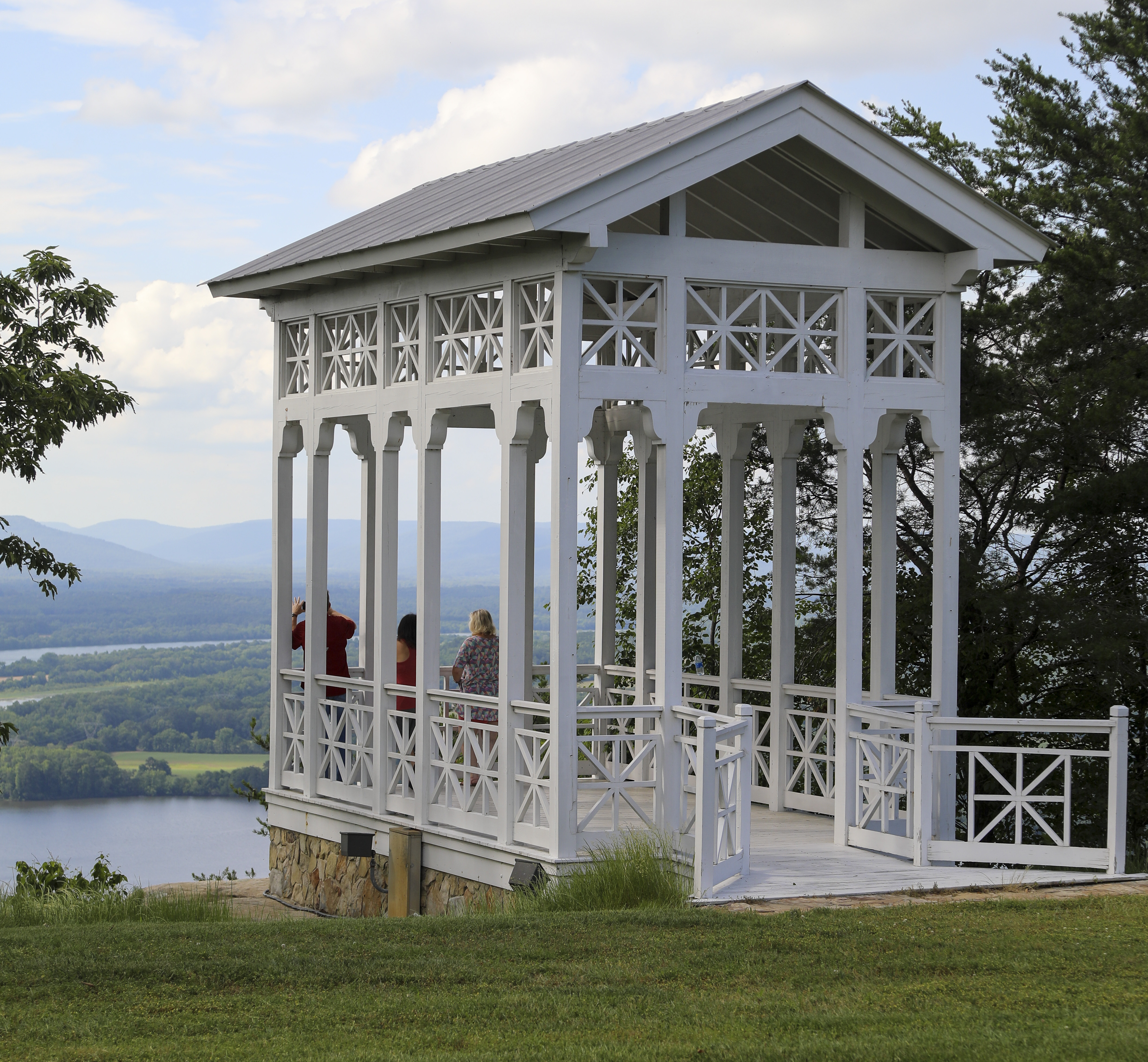The Lodge at Gorhams Bluff | Tennessee River Valley